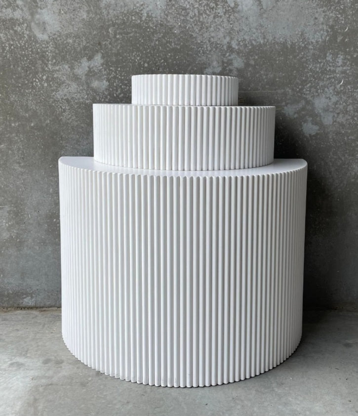 Ripple table 3 tirer – Design By Ange Party Hire and Event Styling