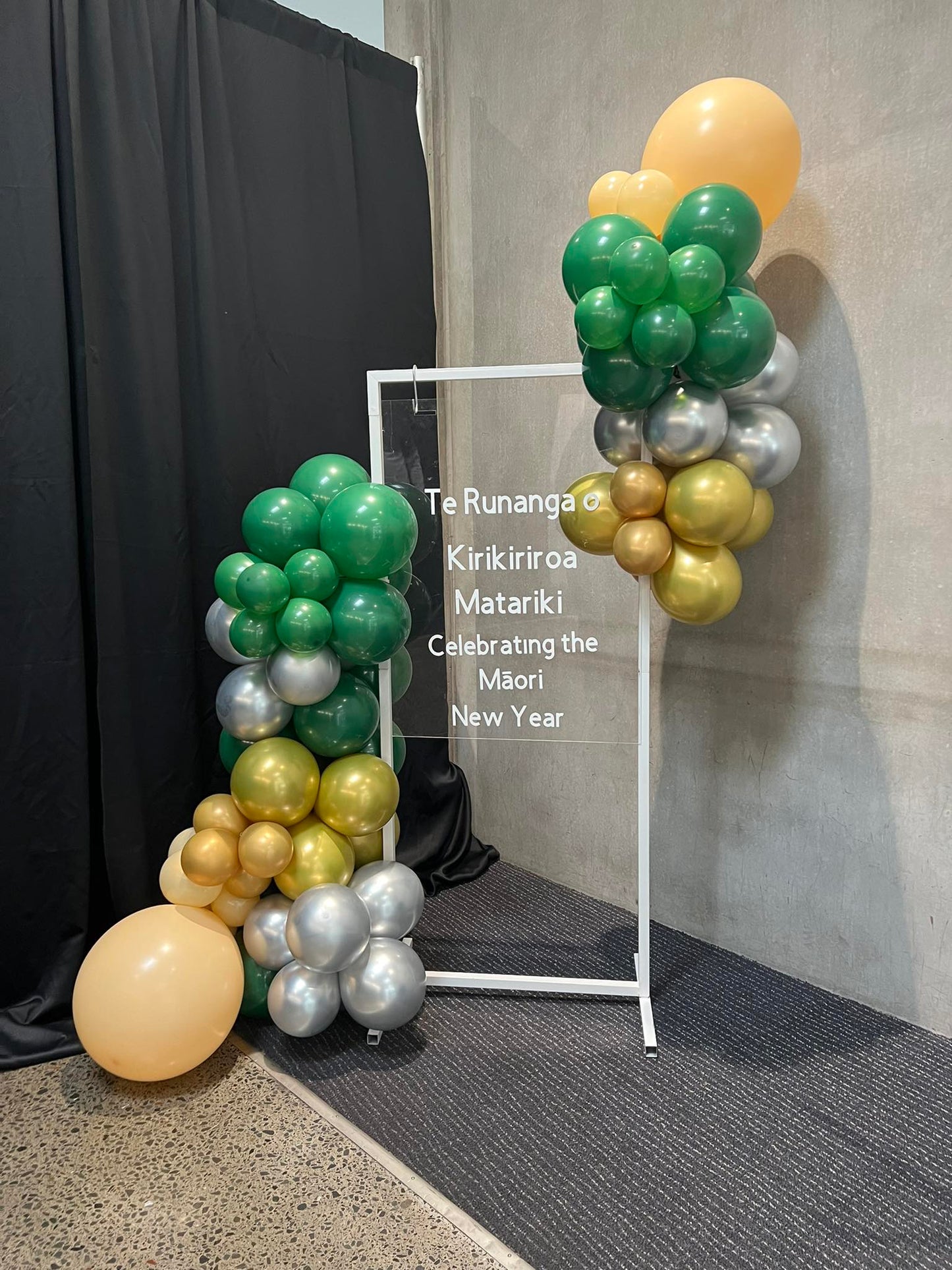 Signage & Balloon Garland – Design By Ange
